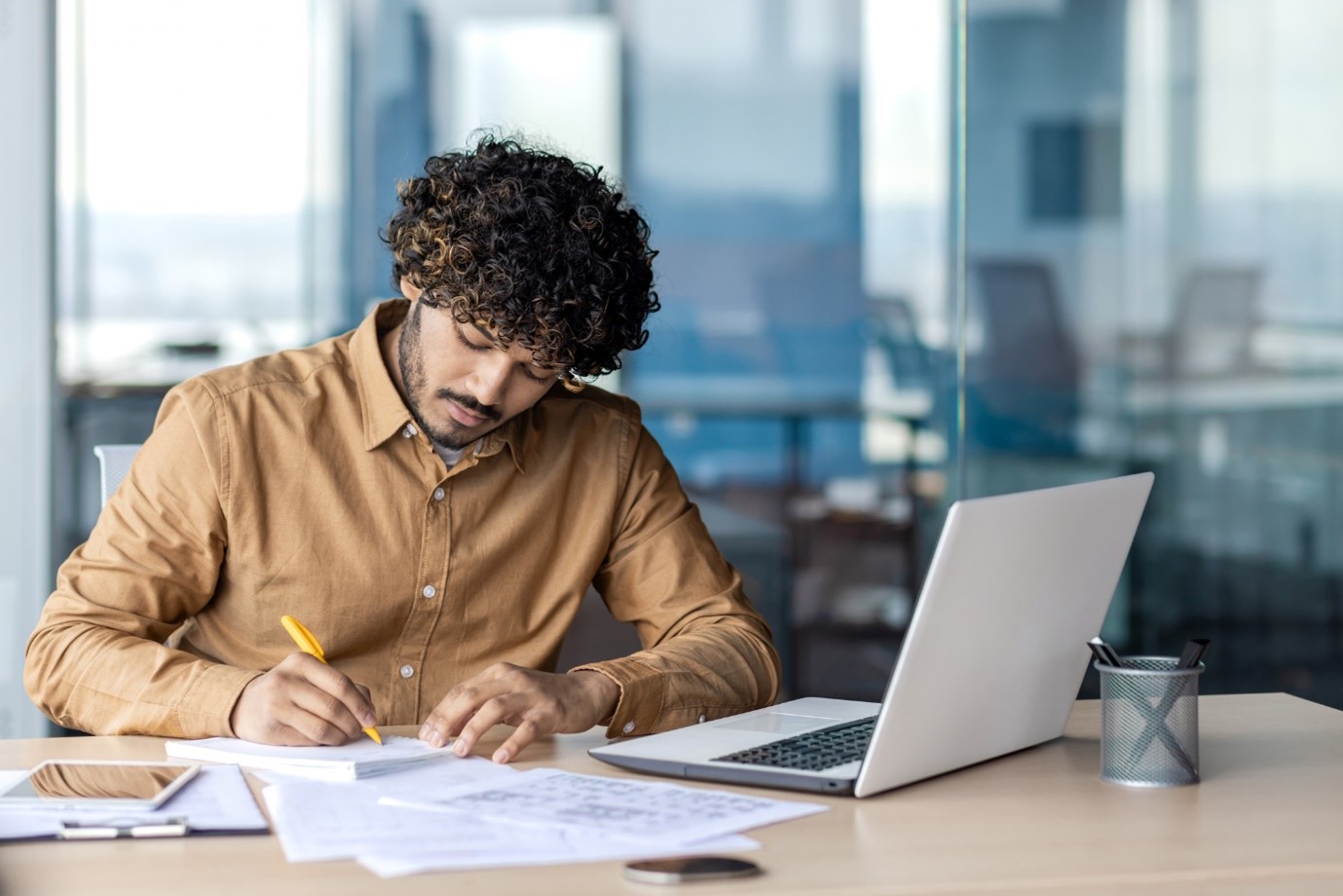 How to Write a Compelling CV: A Complete Guide to Capturing Recruiter ...